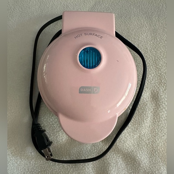 Dash | Kitchen | Dash Pink Mini Griddle | Poshmark